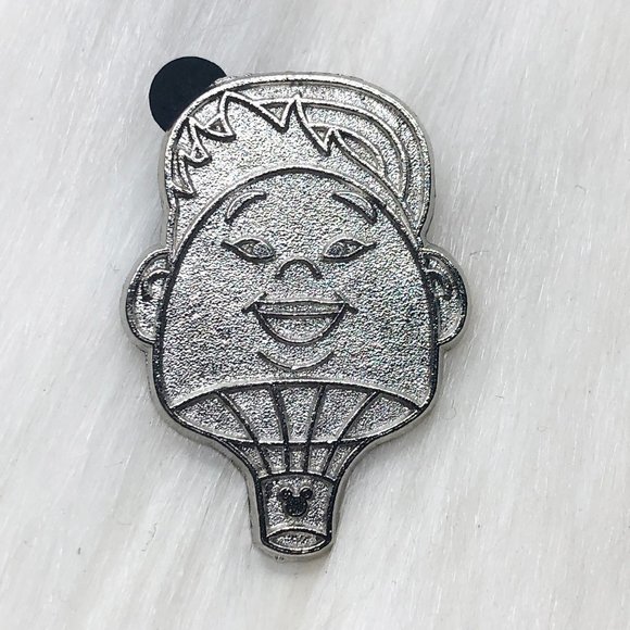 Disney | Jewelry | 525 Disney Russell From Up Hot Air Balloon Chaser ...